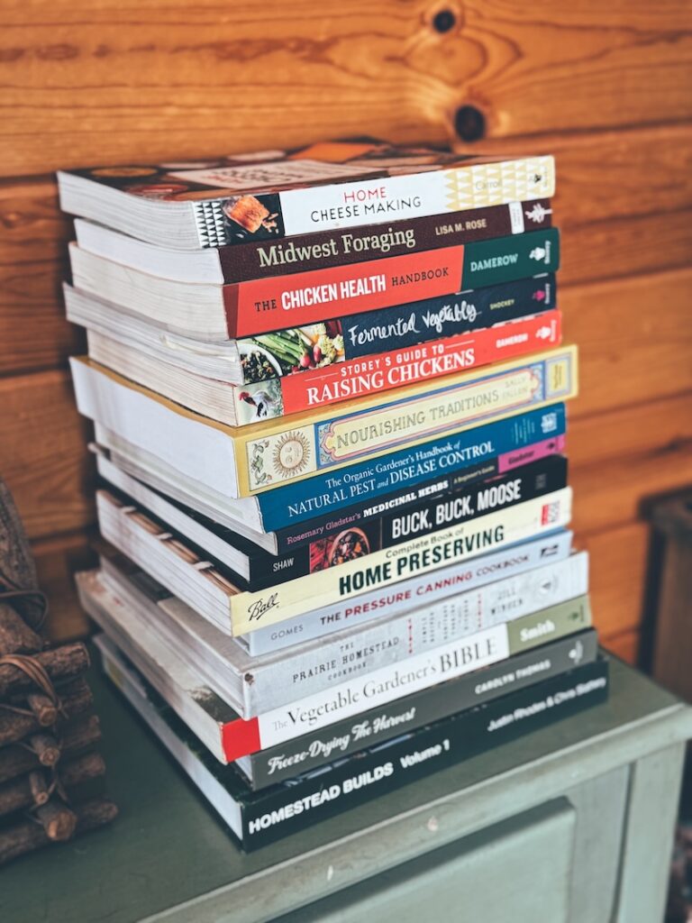 The Ultimate Beginners Guide to Homesteading (5 Steps!)